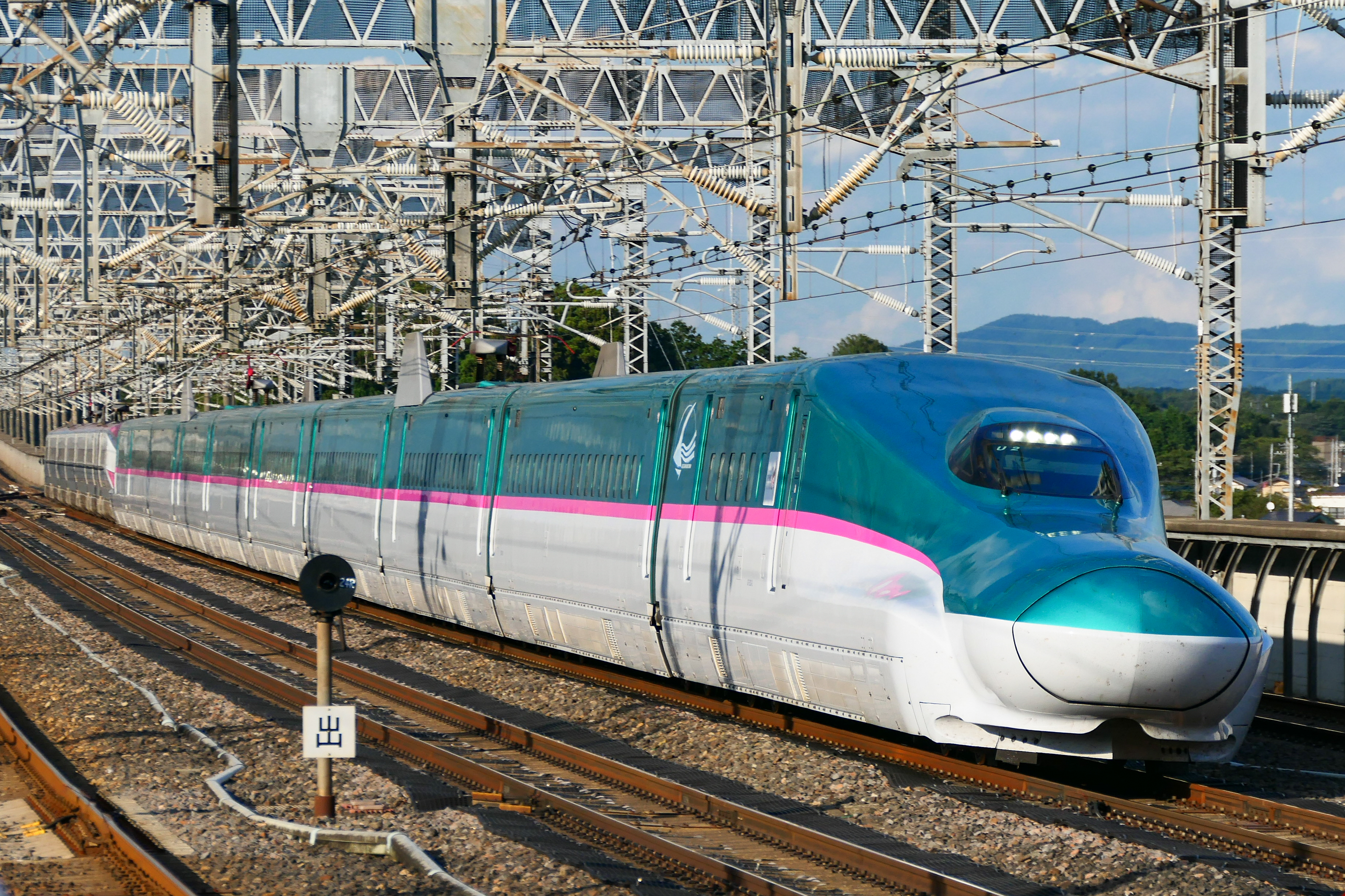 Hayabusa Shinkansen Tickets Online | Info and Booking